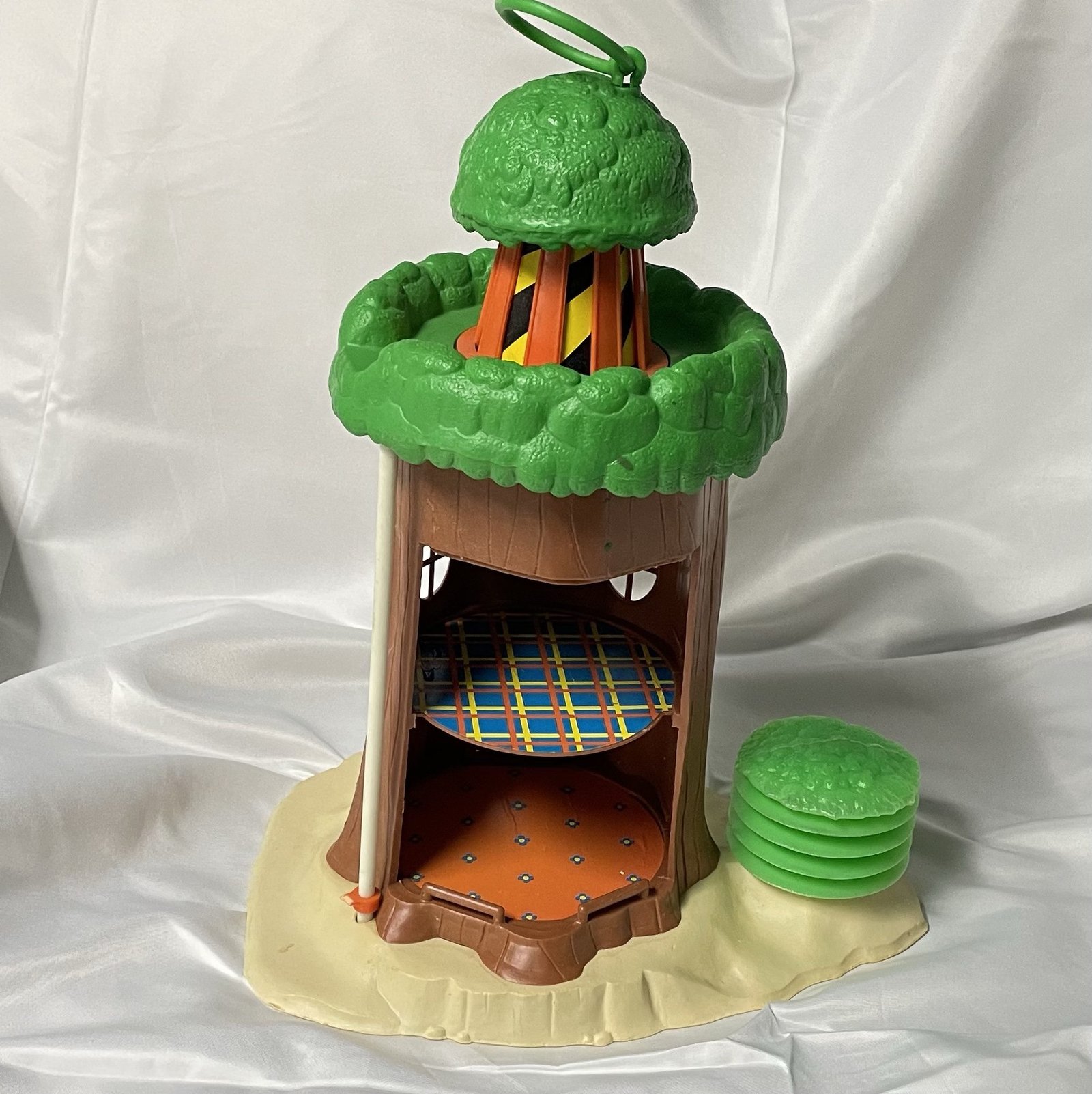 Tree Tots – Lighthouse - SellingThings.ca